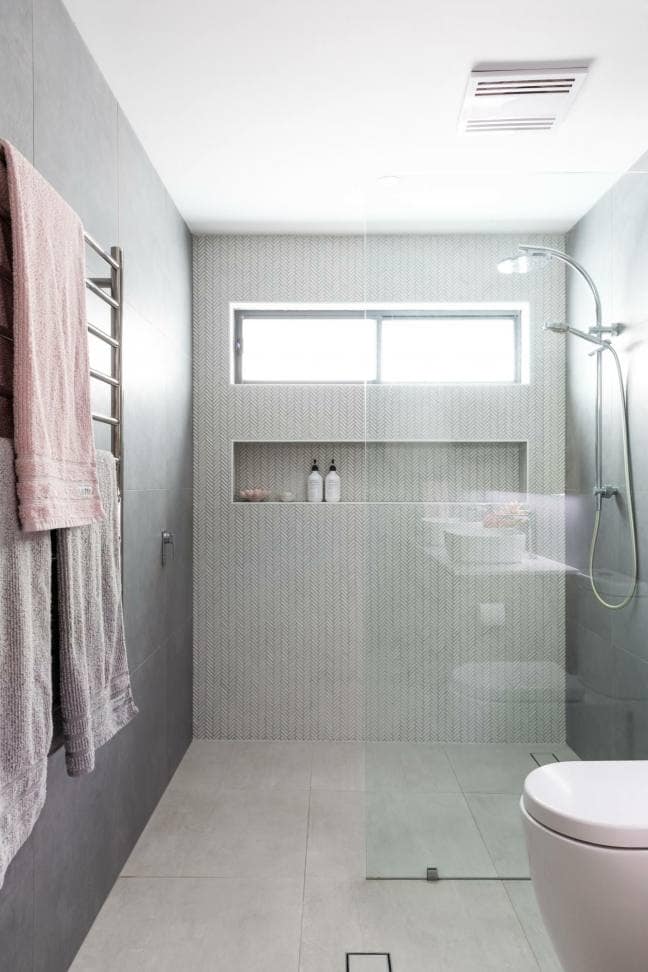 SHOWER NICHE VERSUS SHOWER LEDGE | Anoushka Allum Design SHOWER NICHE VERSUS SHOWER LEDGE | Anoushka Allum Design